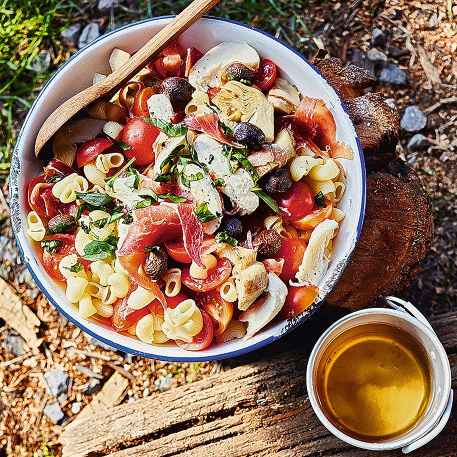 The perfect summer menu for a day at the beach