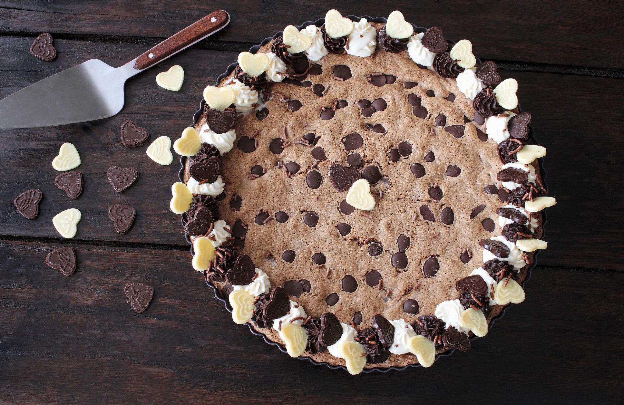 Where does the cookie cake trend come from, which has millions of views ...